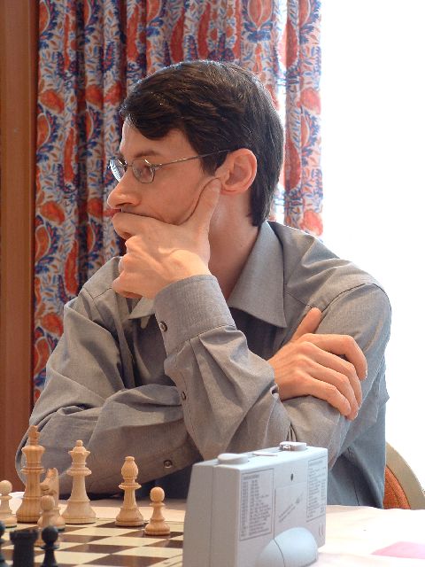 Dresden: Es geht Schlag auf Schlag! | ChessBase