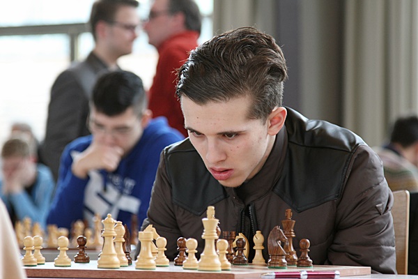 Chao Li und Alexei Shirov brillieren beim GRENKE Chess Open | ChessBase
