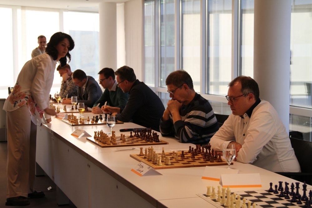 Simultan mit Kateryna Dolzhykova | ChessBase