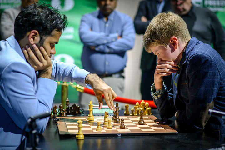 Rapid-WM, Tag 2: Murzin überrascht und führt mit Duda, Erigaisi und Grischuk – Ju Wenjun bei ...