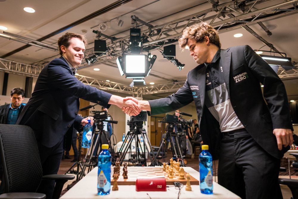 Fischer Random Weltmeisterschaft: Abdusattorov überragend | ChessBase