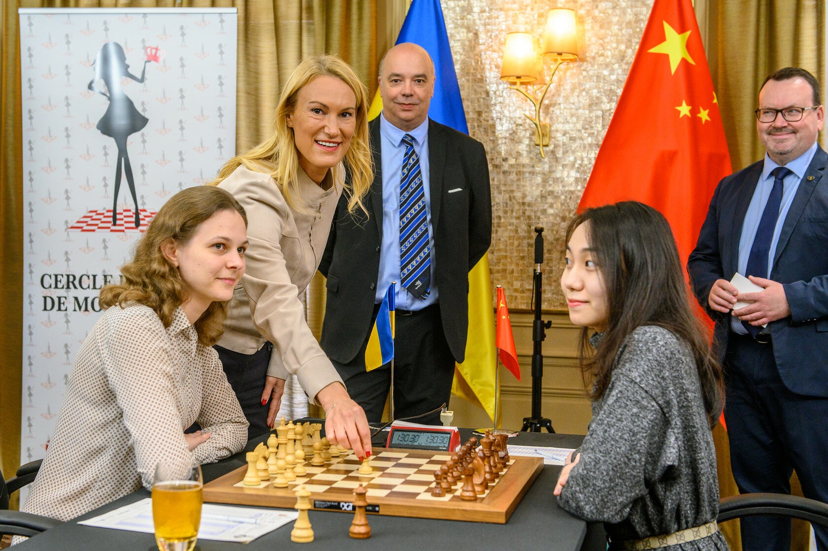 Kandidatinnenkämpfe: Erste Halbfinalpartie remis | ChessBase