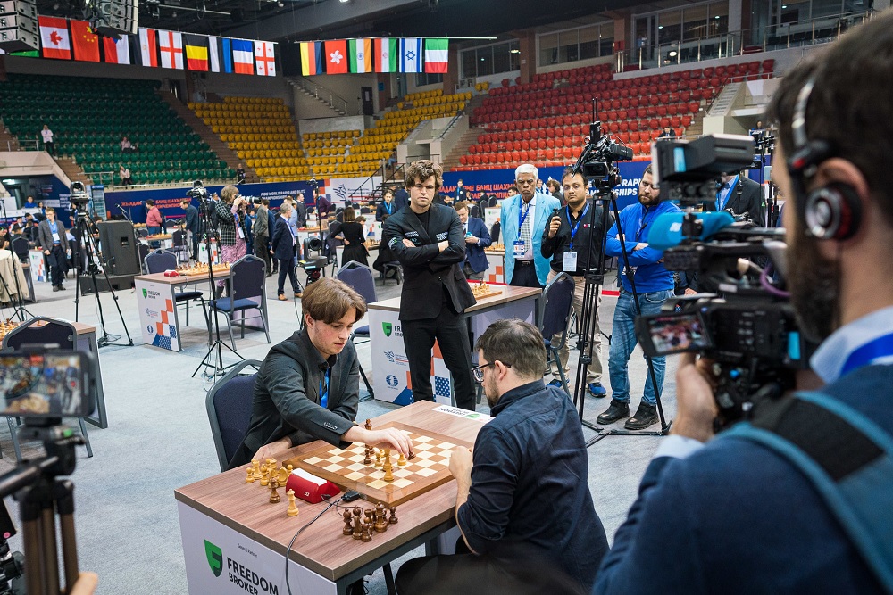 Karsten Müller analysiert: MVL gegen Keymer | ChessBase