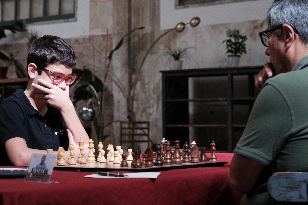 Faustino Oro gewinnt Legenden und Talente Turnier | ChessBase