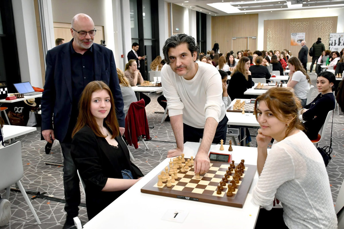 Eline Roebers gewinnt Blitz-EM der Frauen | ChessBase