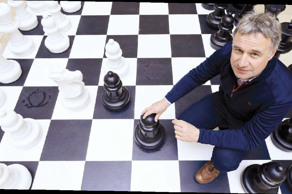 Marco Bode spricht im WESER-KURIER über seine Leidenschaft Schach ...