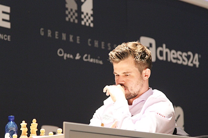 GRENKE Chess Classic: ruhiger Auftakt mit Carlsen-Sieg | ChessBase