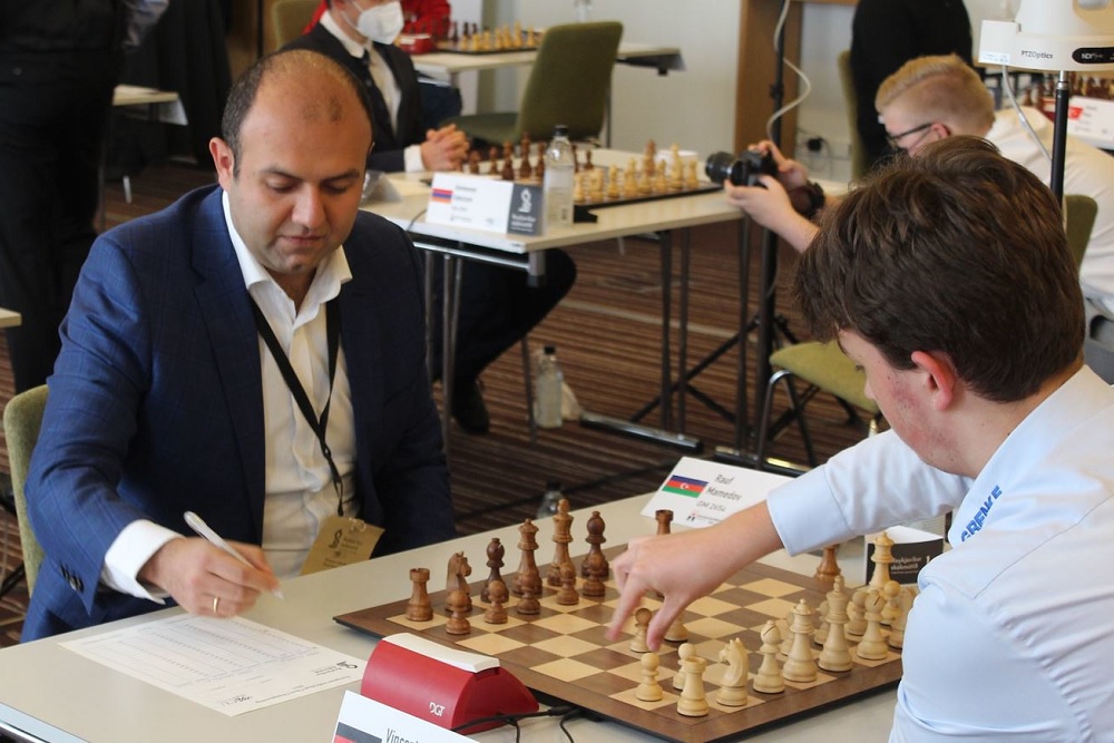 Europameisterschaft nach Runde 9: Demchenko vor Mamedov und Keymer ...